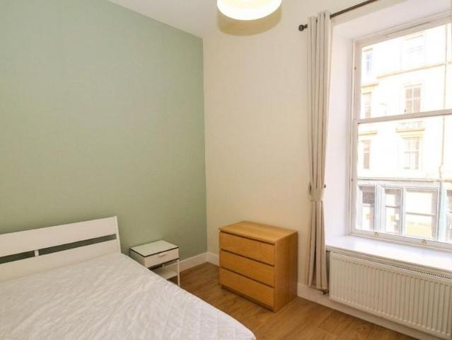 4 bedroom flat to rent