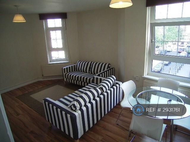 4 bedroom flat to rent