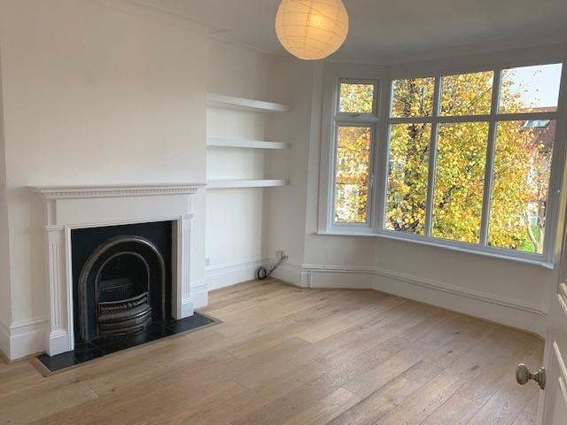 4 bedroom flat to rent