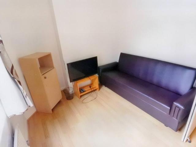 4 bedroom flat to rent