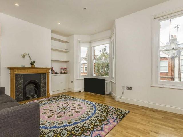 4 bedroom flat to rent