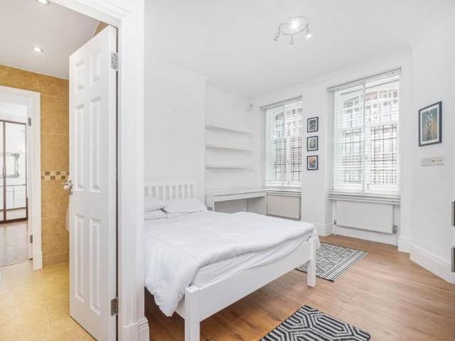 4 bedroom flat to rent