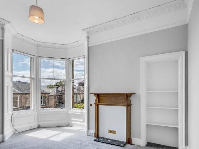 4 bedroom flat to rent