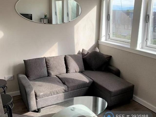 4 bedroom flat to rent