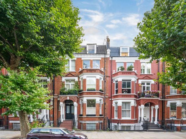 4 bedroom flat to rent