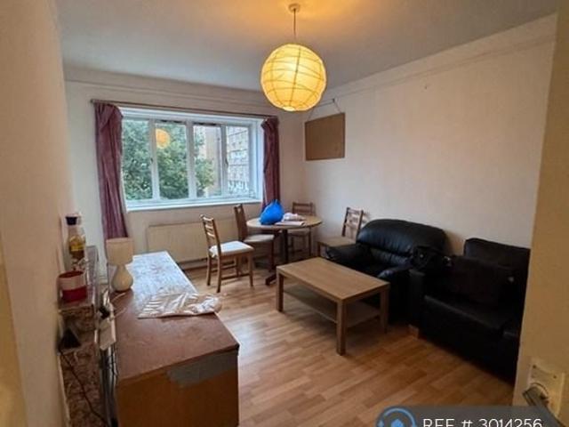 4 bedroom flat to rent