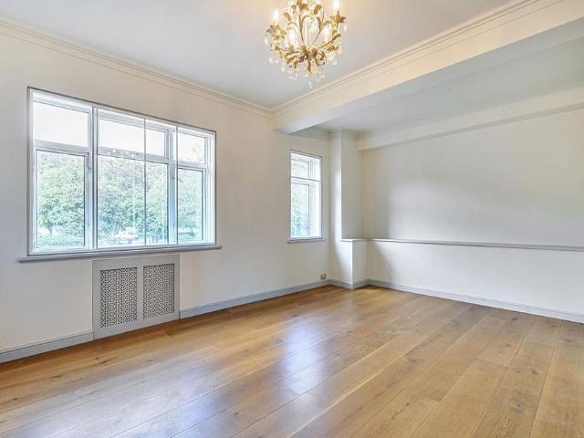 4 bedroom flat to rent