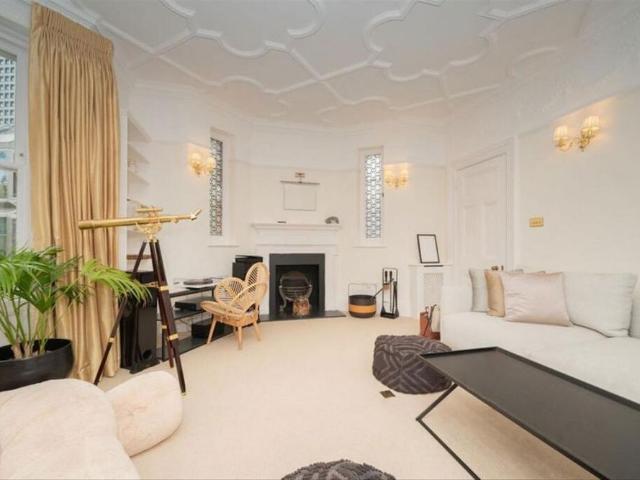 4 bedroom flat to rent