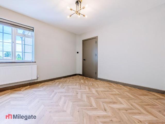 4 bedroom flat to rent