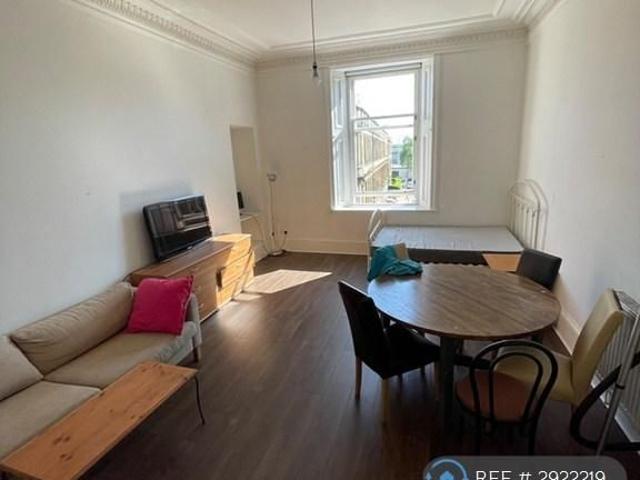 4 bedroom flat to rent