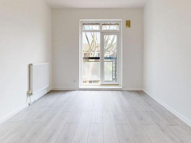 4 bedroom flat to rent