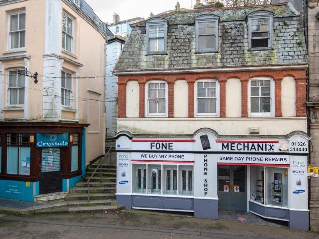 4 bedroom Flat To Rent