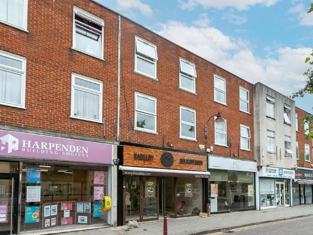 4 bedroom flat to rent