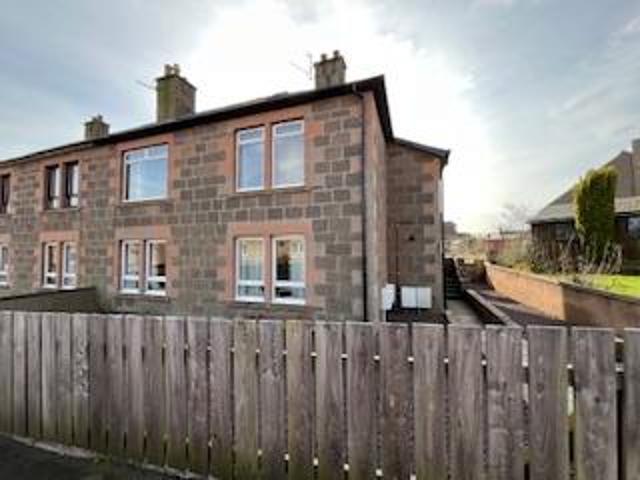 4 bedroom flat to rent
