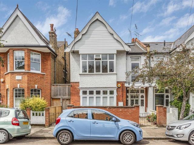 4 bedroom flat to rent