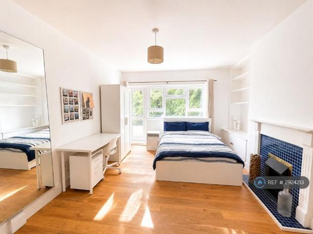 4 bedroom flat to rent