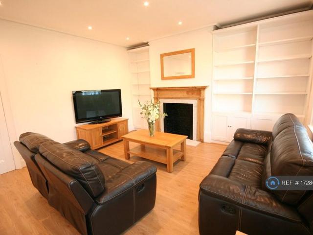 4 bedroom flat to rent