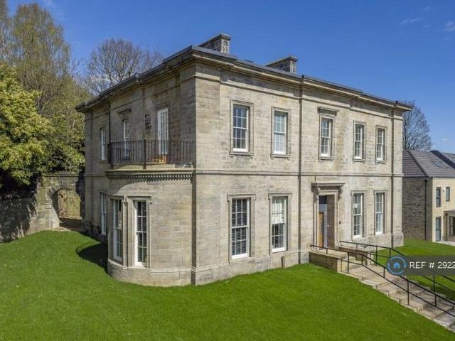 4 bedroom flat to rent