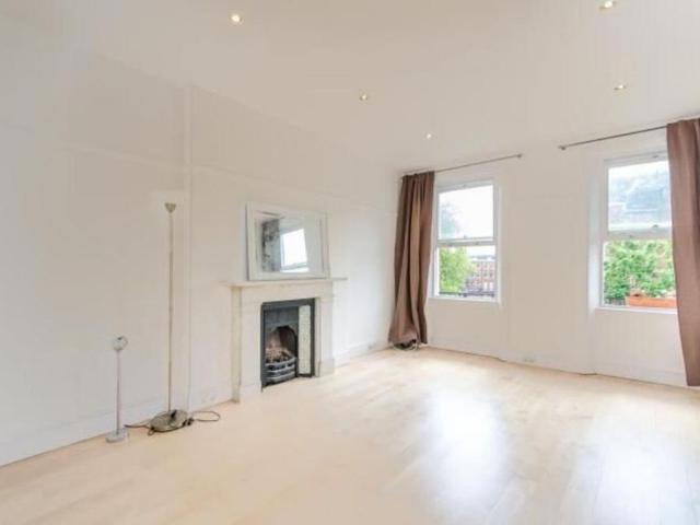 4 bedroom flat to rent