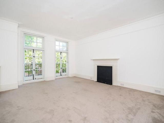 4 bedroom flat to rent