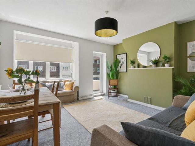 4 bedroom flat to rent