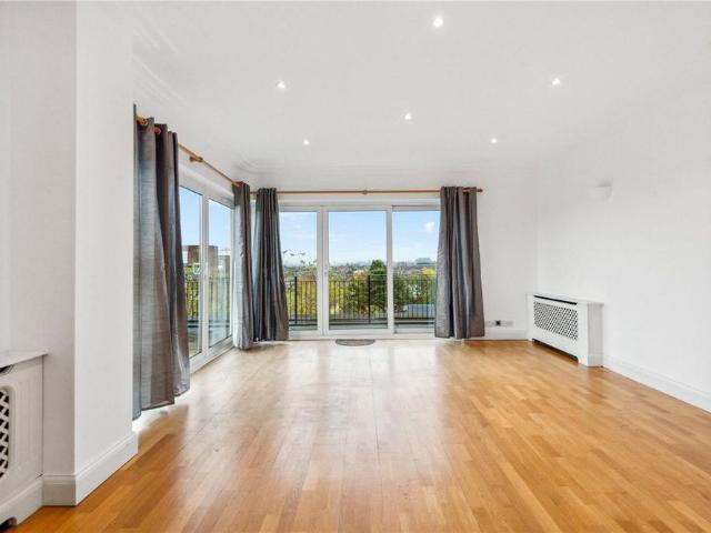 4 bedroom flat to rent