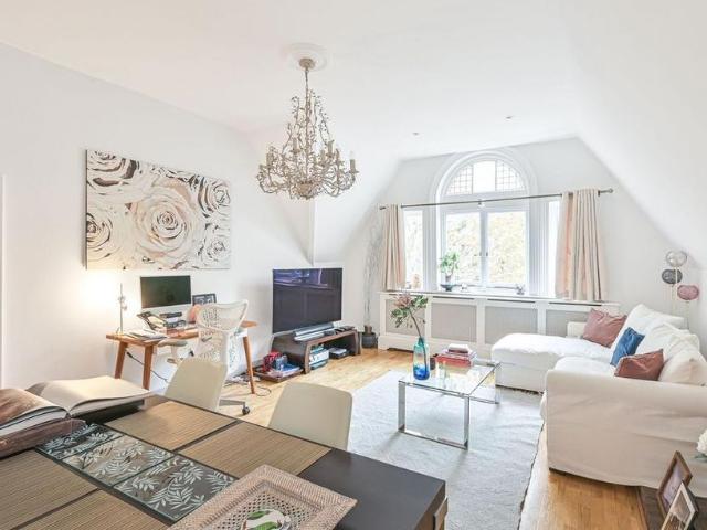 4 bedroom flat to rent