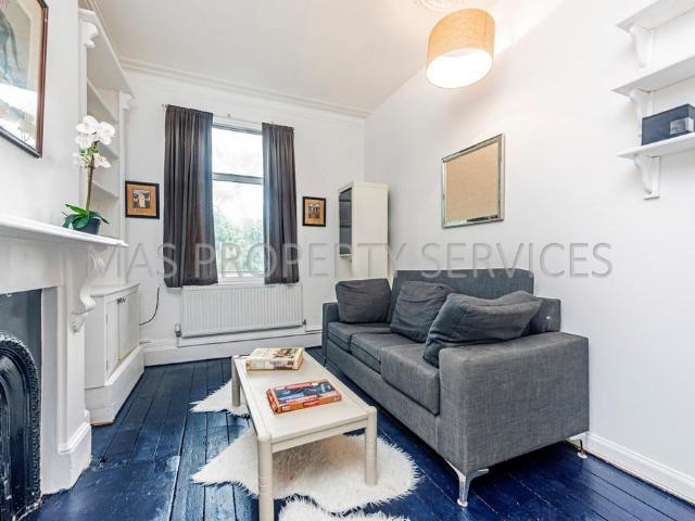 4 bedroom flat to rent