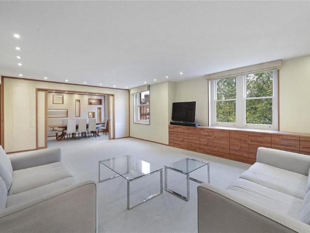 4 bedroom flat to rent