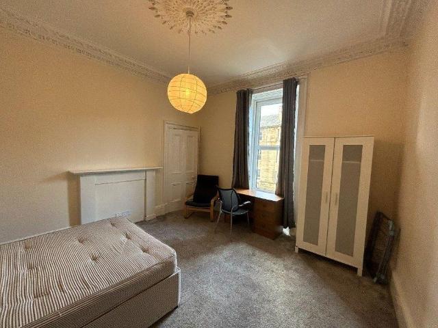 4 bedroom flat to rent