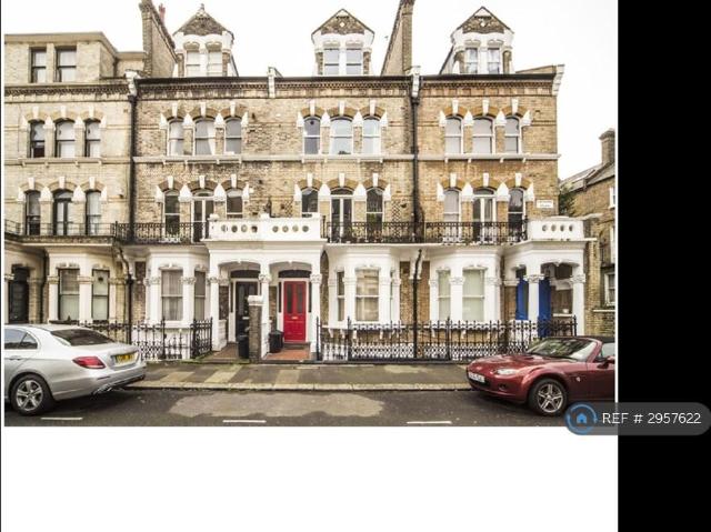 4 bedroom flat to rent