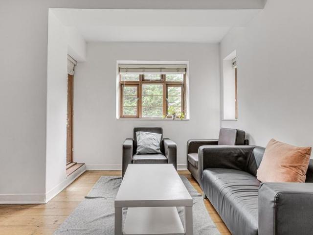 4 bedroom flat to rent