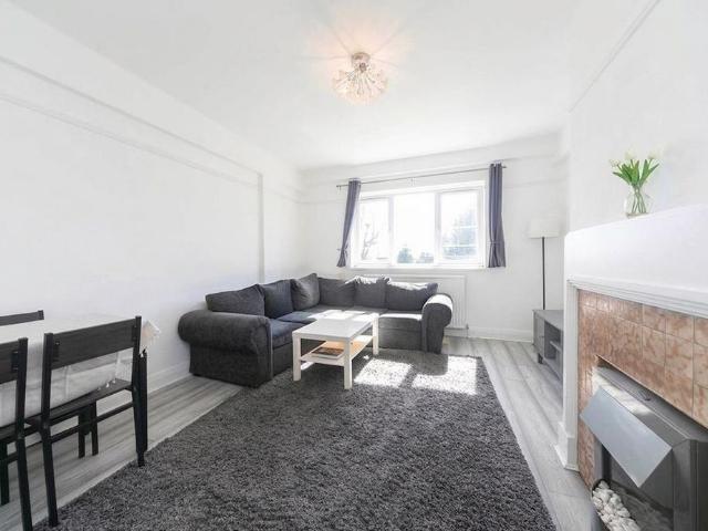 4 bedroom flat to rent