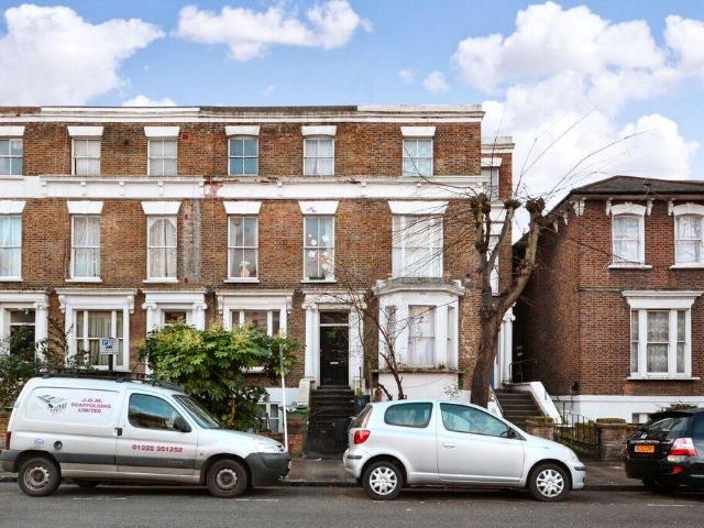 4 bedroom flat to rent