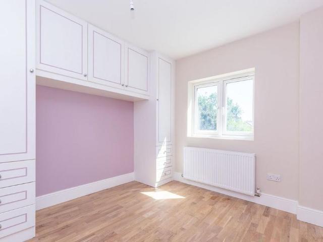 4 bedroom flat to rent