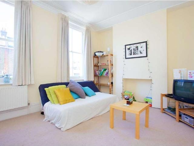 4 bedroom flat to rent