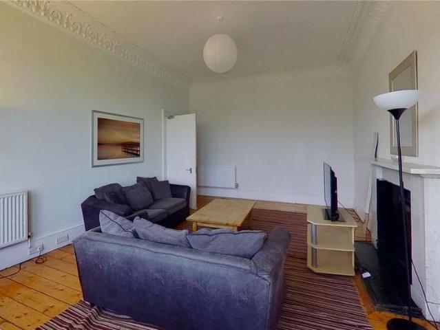 4 bedroom flat to rent