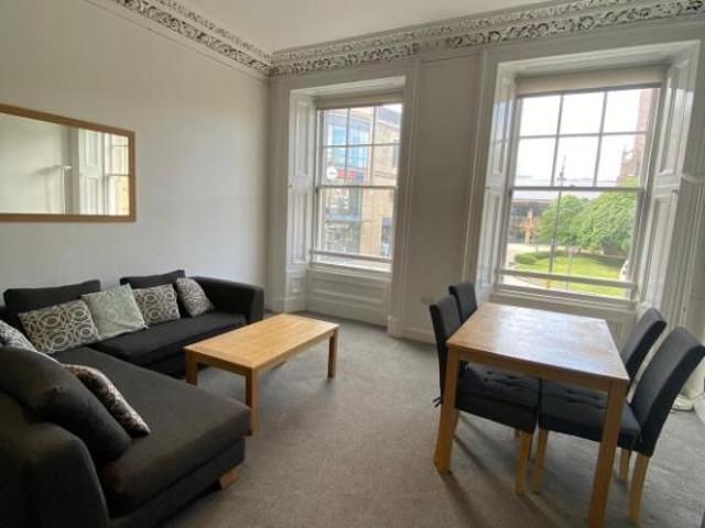 4 bedroom flat to rent