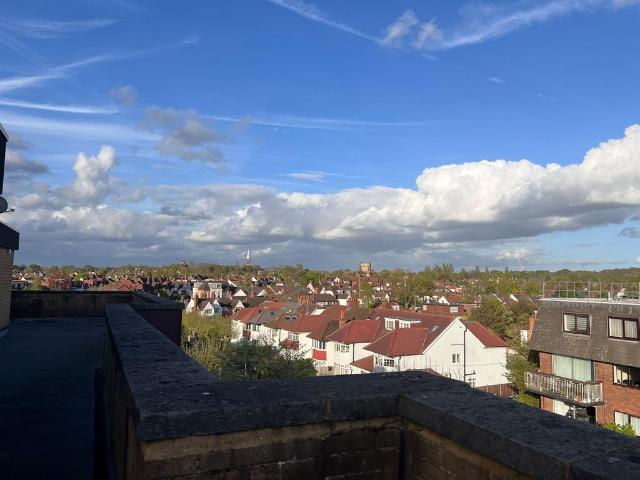 4 bedroom flat to rent