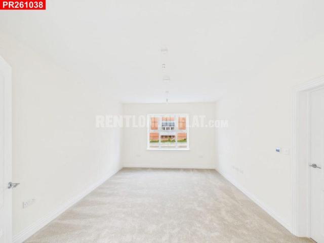 4 bedroom flat to rent