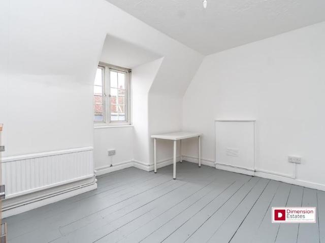 4 bedroom flat to rent