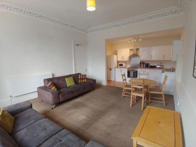 4 bedroom flat to rent