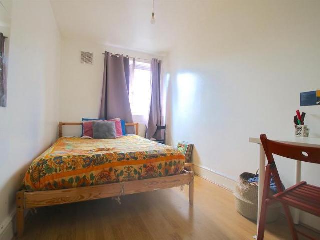 4 bedroom flat to rent