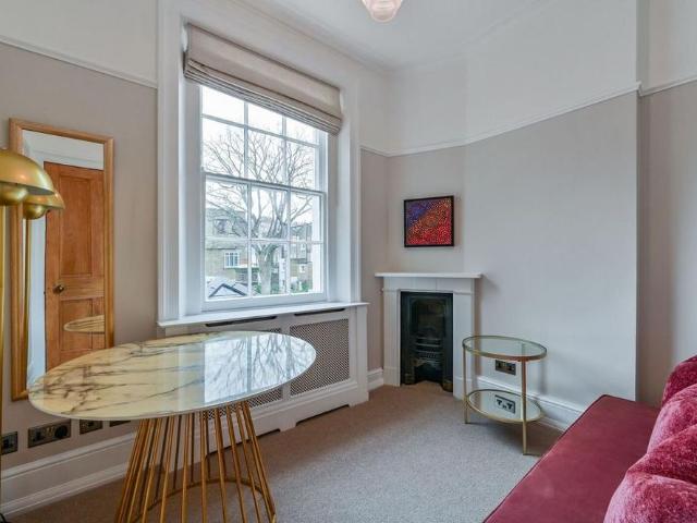 4 bedroom flat to rent