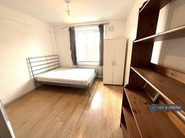 4 bedroom flat to rent