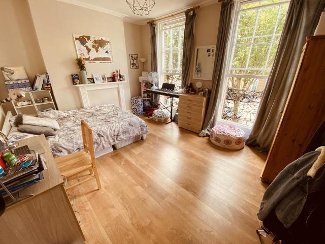 4 bedroom flat to rent