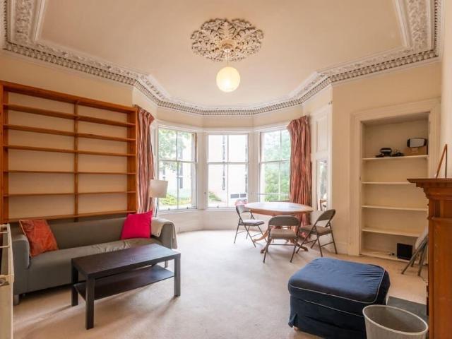 4 bedroom flat to rent