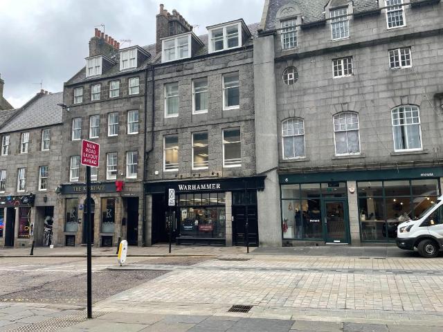 4 bedroom flat to rent