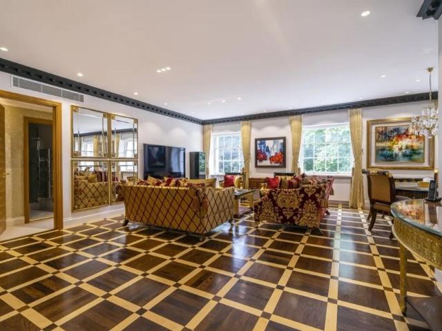 4 bedroom flat to rent