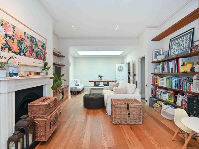 4 bedroom flat to rent